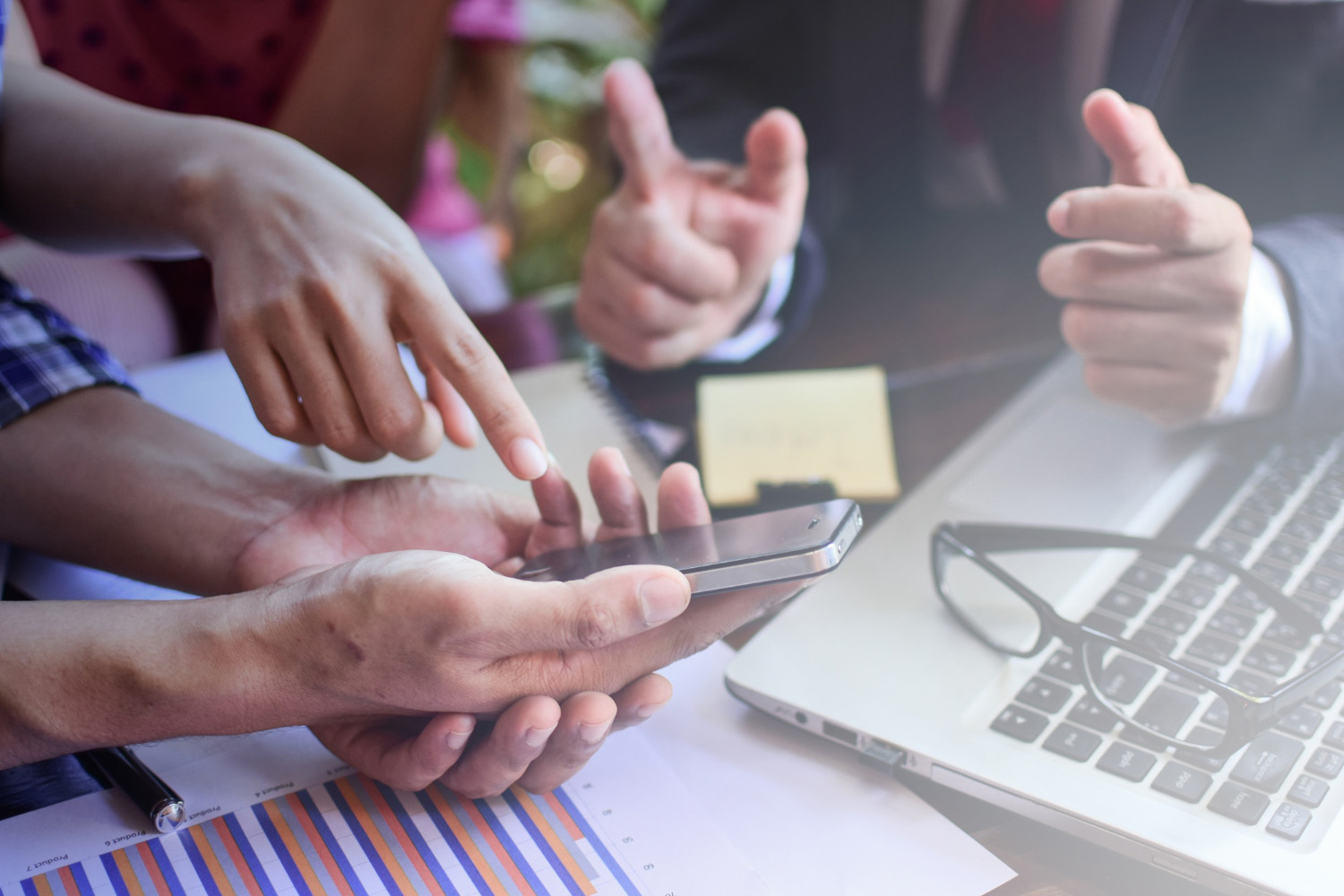 Why Employers Need a Workplace Social Media Policy in 2025 - YLaw Group